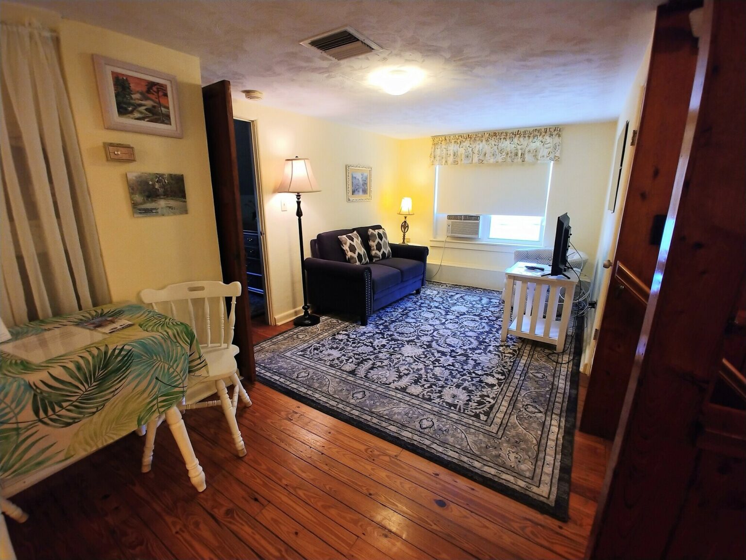 Tremain Street – Hideaway Unit (no pets) – Tremain Street Cottages